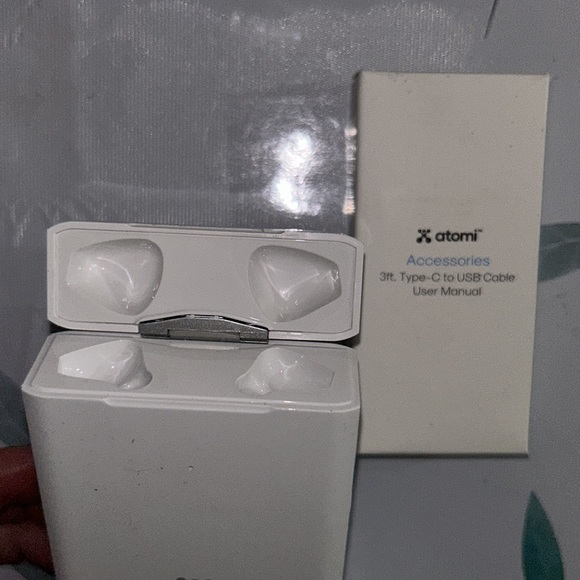 Atomi | Cell Phones & Accessories | 000mah Battery Bank W Builtin ...